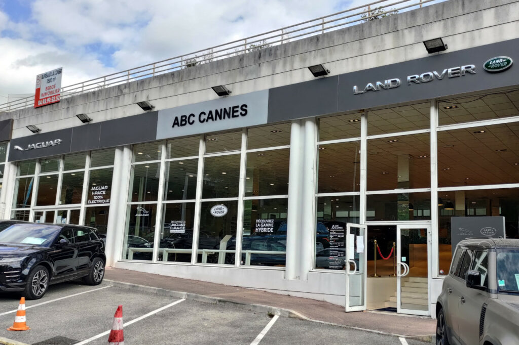 Mouvement de concentration sur la Côte d'Azur pour Jaguar Land Rover ...