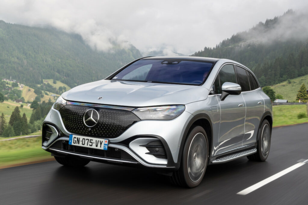 Mercedes EQE SUV : la limousine autrement