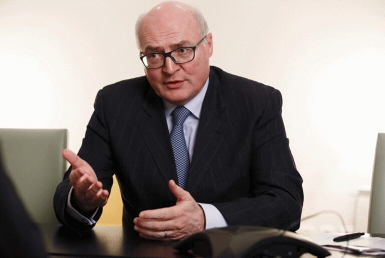 Patrick Koller, Forvia : "En 2030, la moitié des véhicules électriques ...