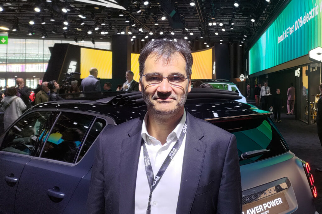 Chez Renault, "l'IA fait économiser l'équivalent de 8 000 trajets en ...